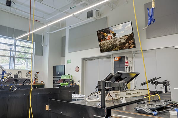 Audio Video System Integrators | AV Technology integration | VIcom